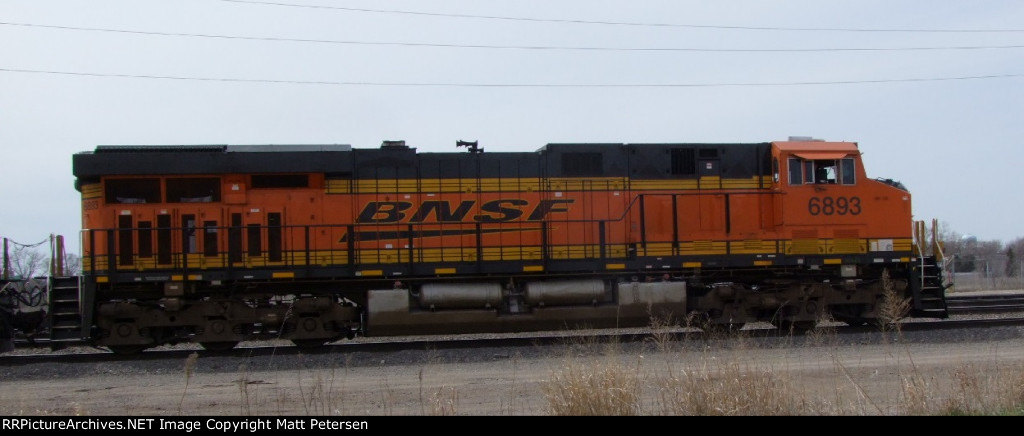 BNSF 6893